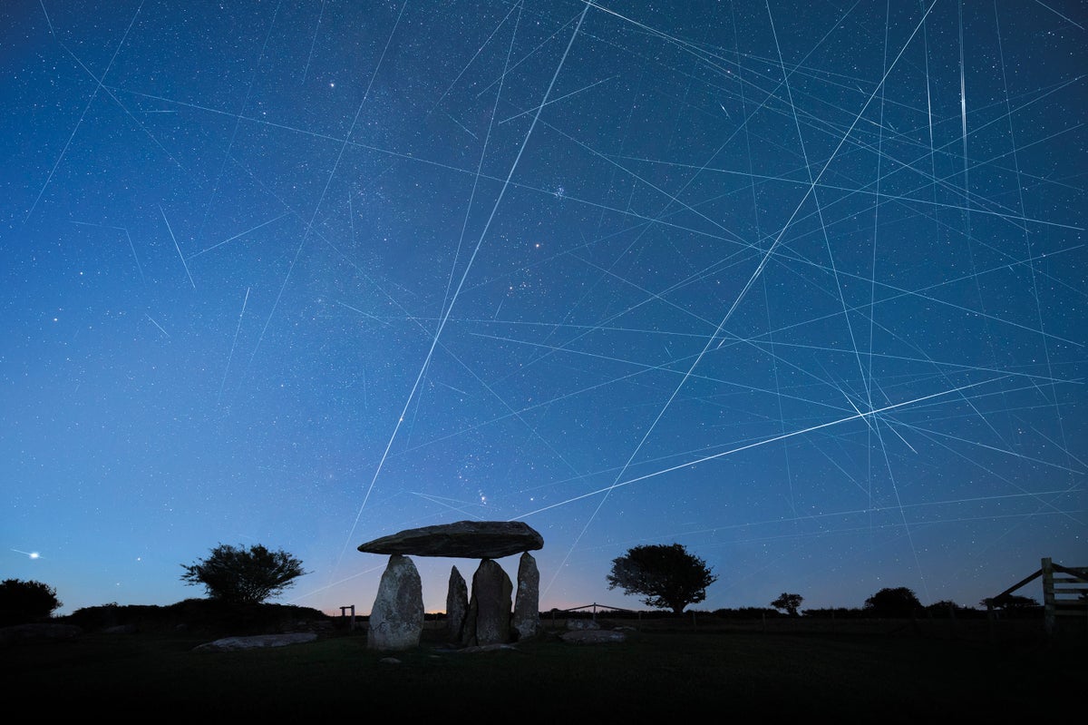 As Starlink and Other Satellites Proliferate, Astronomers Learn to ...