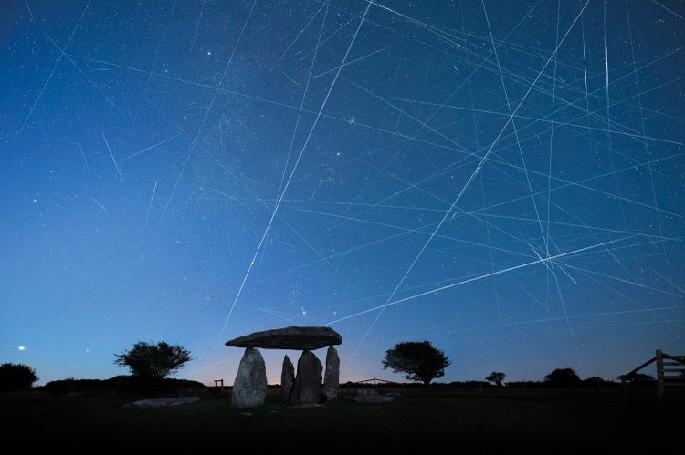 As Starlink and Other Satellites Proliferate, Astronomers Learn to ...