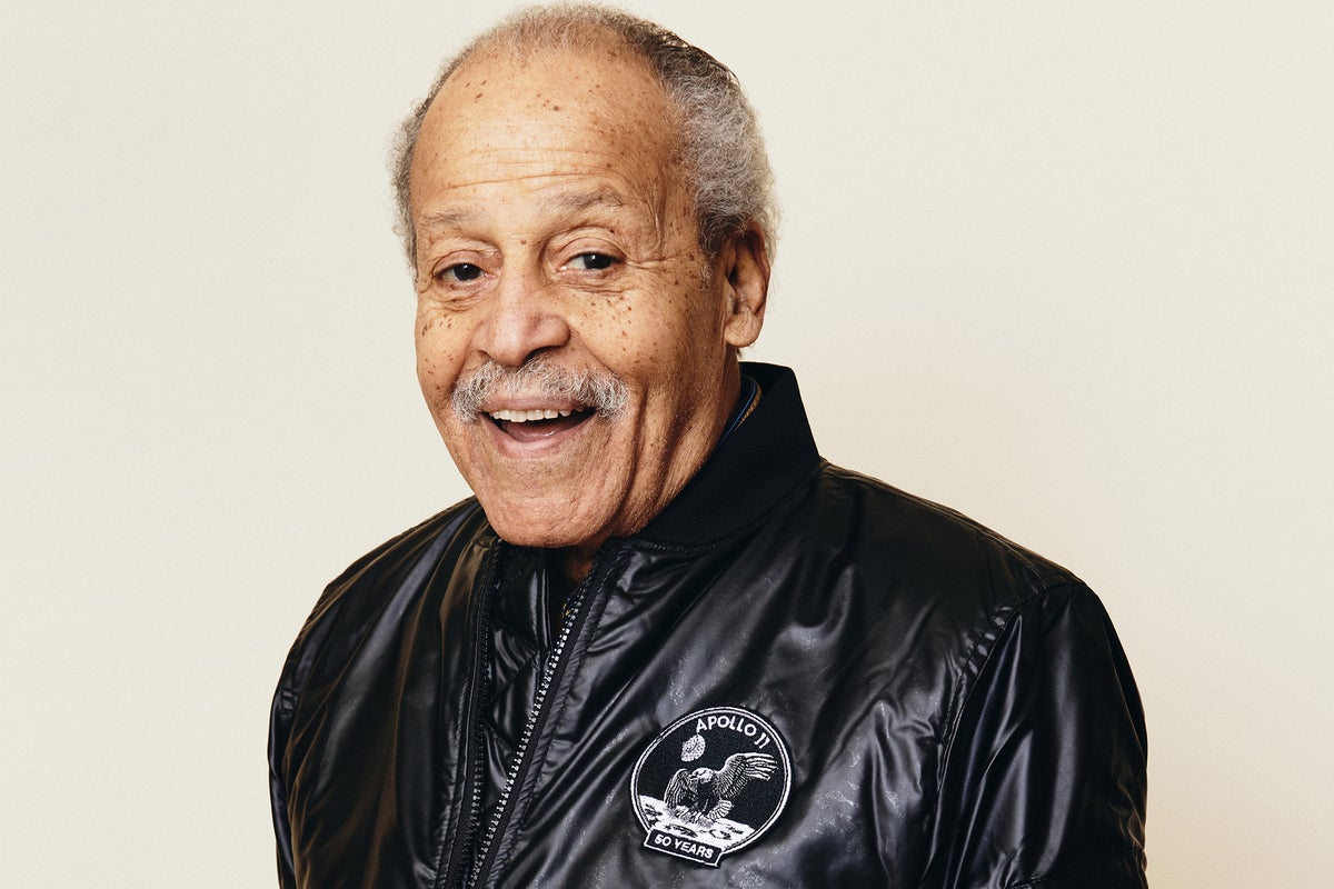 Ed Dwight, America’s First Black Astronaut Candidate, Flies to Space on ...