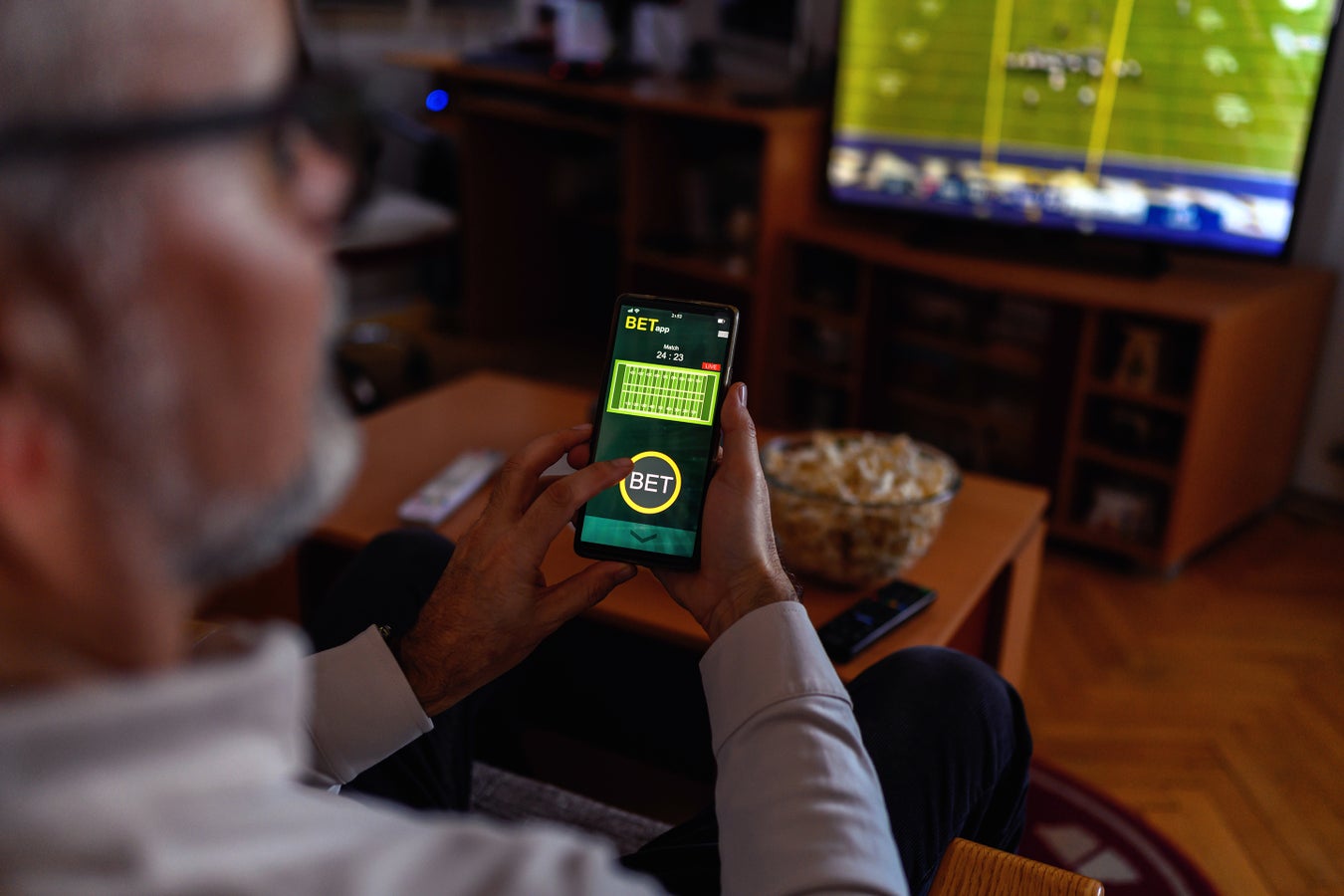 How Sports Betting Apps Use Psychology to Keep Users Gambling ...