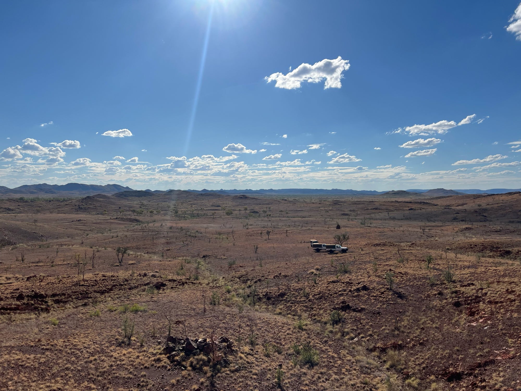 Earth’s Oldest Impact Crater Discovered in Australia | Scientific American