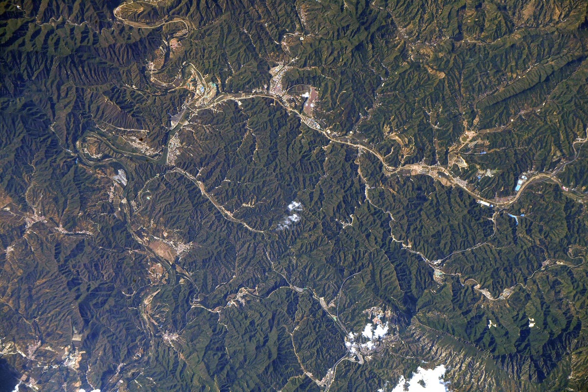 No, You Can’t See the Great Wall of China from Space | Scientific American