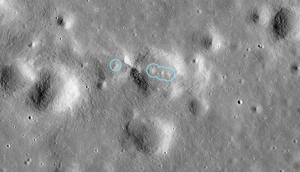 Moon ‘Spiders’ Suggest Extensive Underground Lunar Caves | Scientific ...