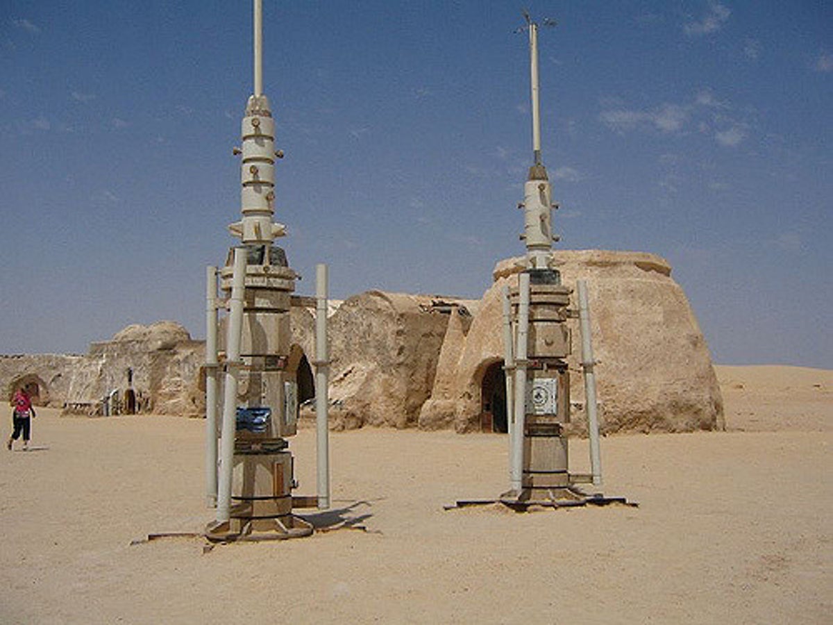New Technology Brings Star Wars–Style Desert Moisture Farming a Step ...