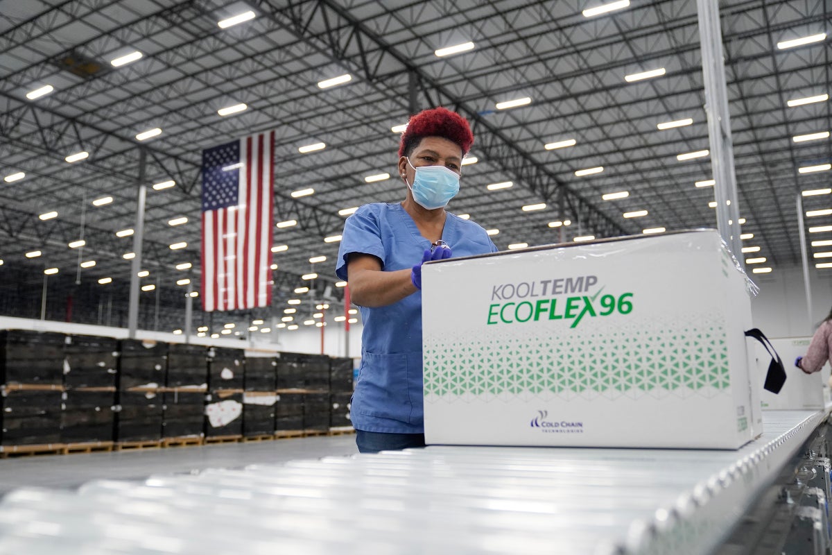 Moderna COVID Vaccine Becomes Second to Get U.S. Authorization ...