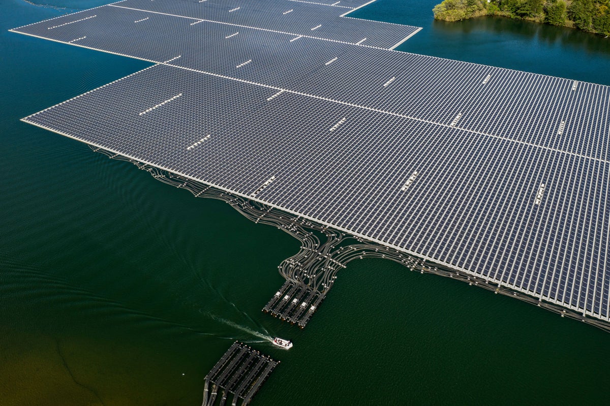 Floating Panels Buoy Predictions of Global Solar Growth Spurt ...