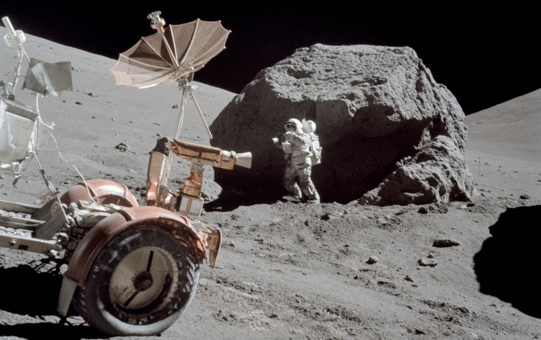 U.S. Scientists Plot Return to the Moon's Surface - Scientific American