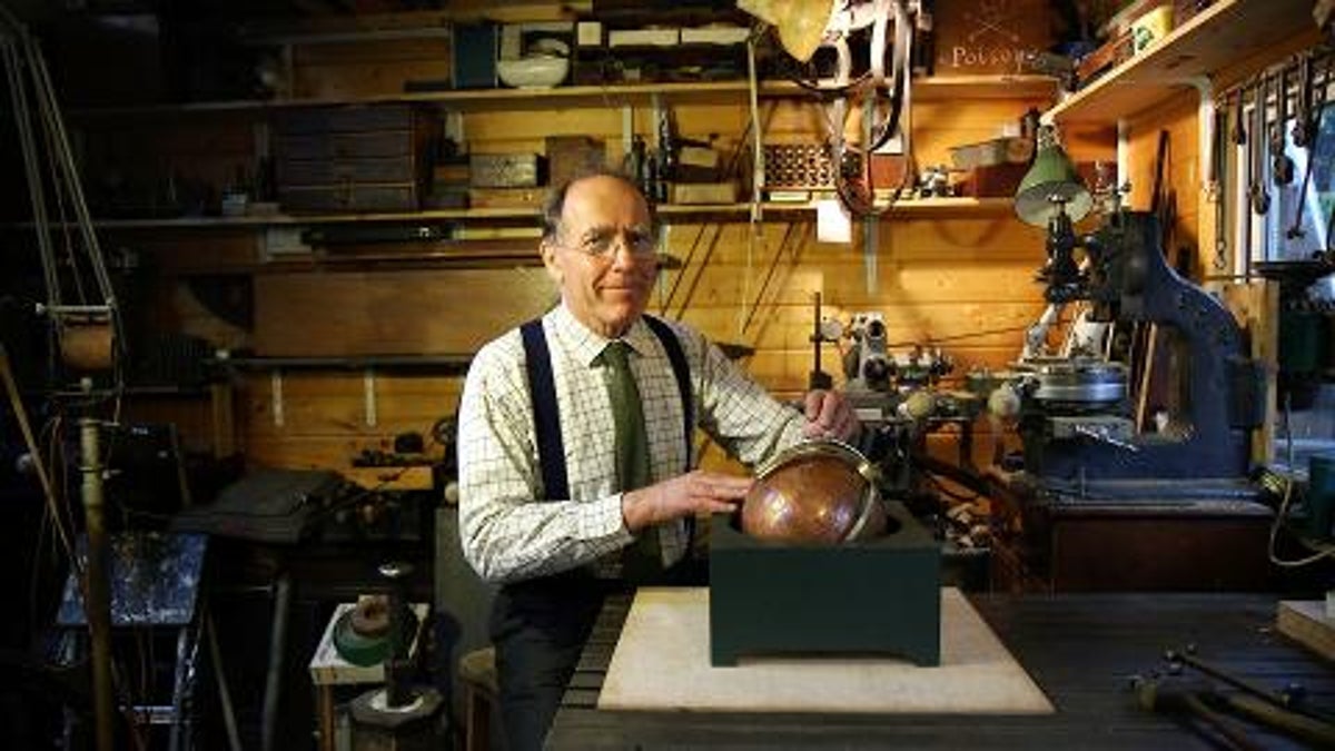 Building the Sphere of Archimedes [Video] | Scientific American