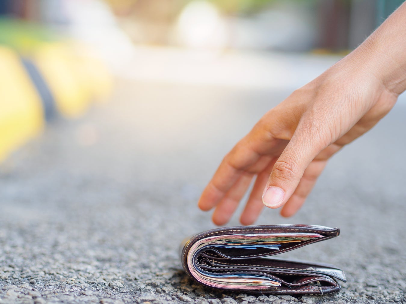 "Missing" Wallets with More Cash Are More Likely to Be Returned ...