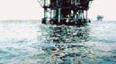 Containing and Cleaning Up the Deepwater Oil Rig Disaster - Scientific ...
