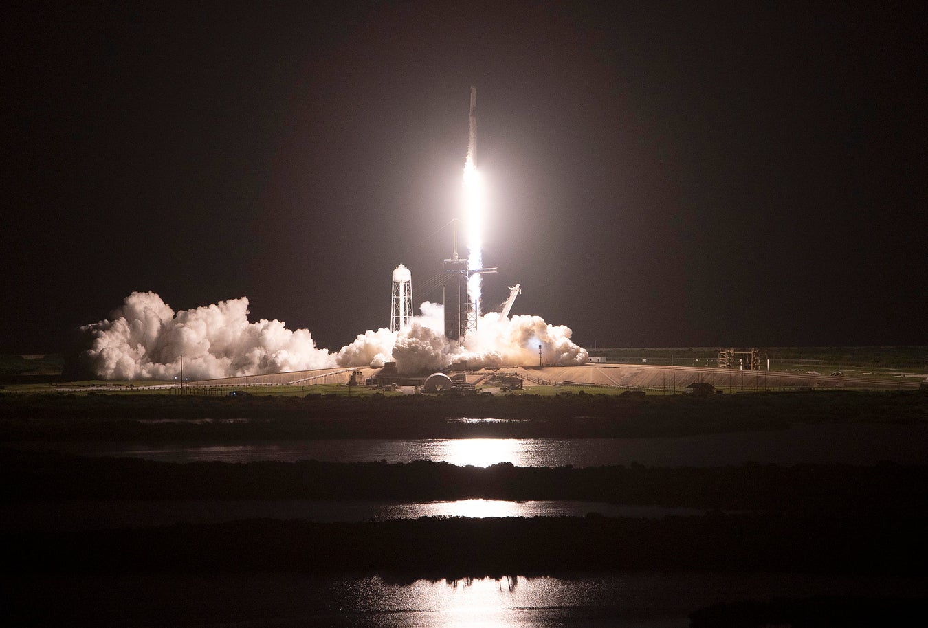 Spacex Launches Four Civilians Into Orbit On Historic Inspiration4