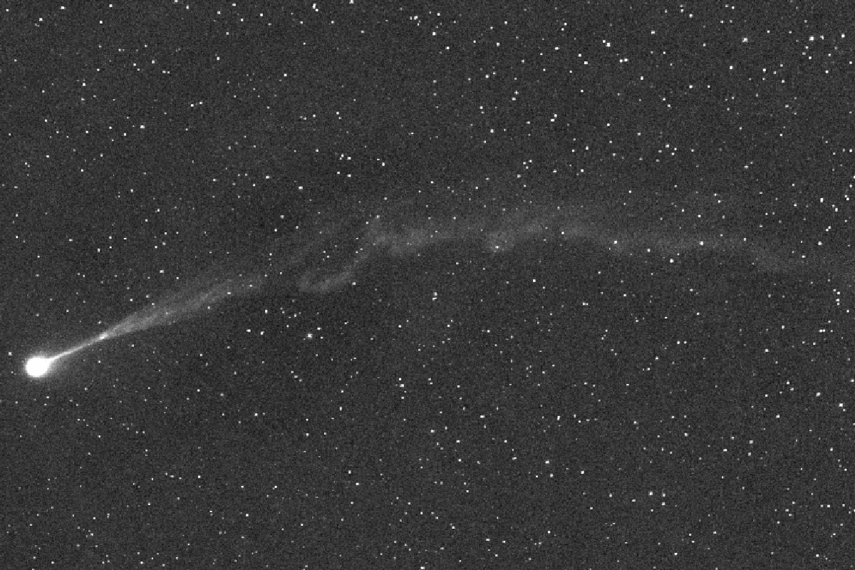 Watch a Comet's Tail Get Mangled by the Sun | Scientific American