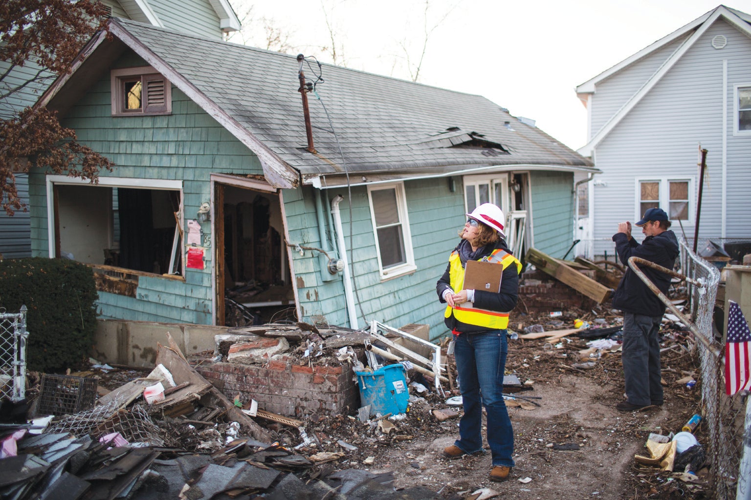 New York Is Building "Living" Wave Barriers to Prepare for the Next ...