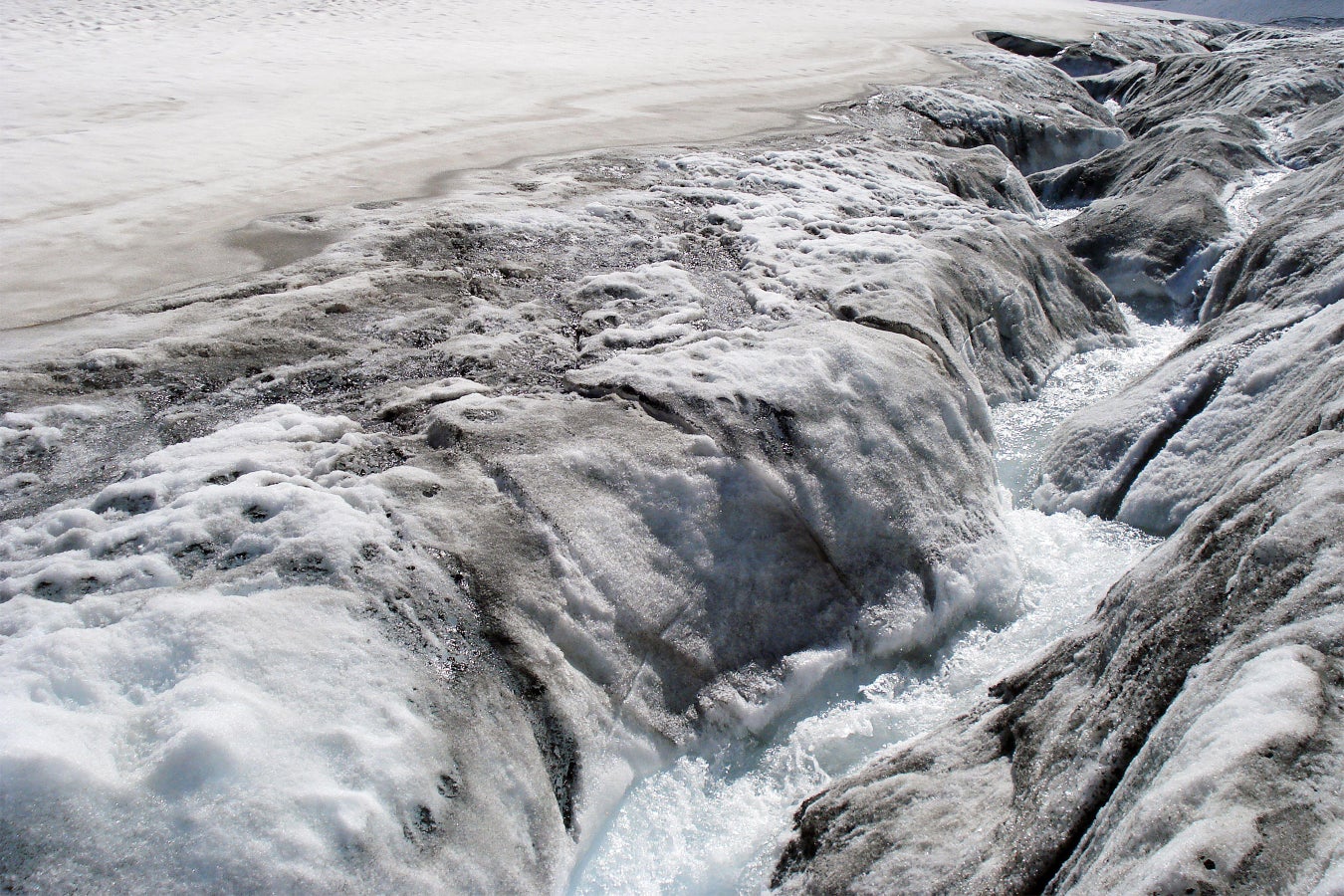 Glacier Meltwater Destroys Precious Climate Data in the Alps ...