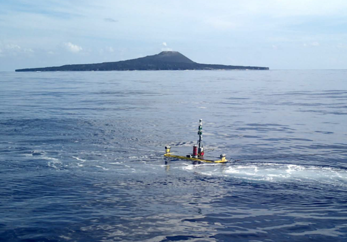 Aquatic Robot Braves Volcanoes and Typhoons to Detect Tsunamis ...