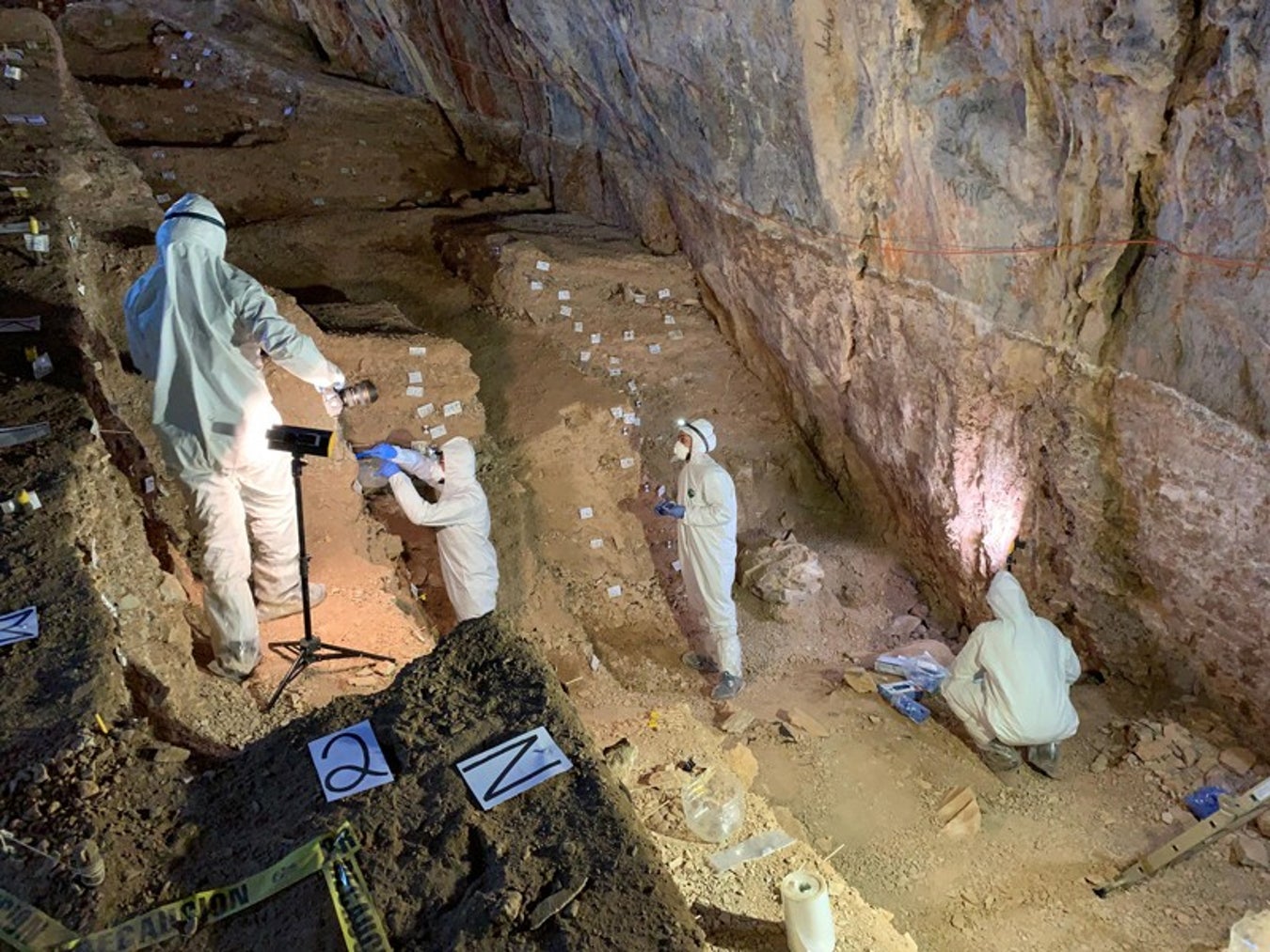 Controversial Cave Discoveries Suggest Humans Reached Americas Much ...