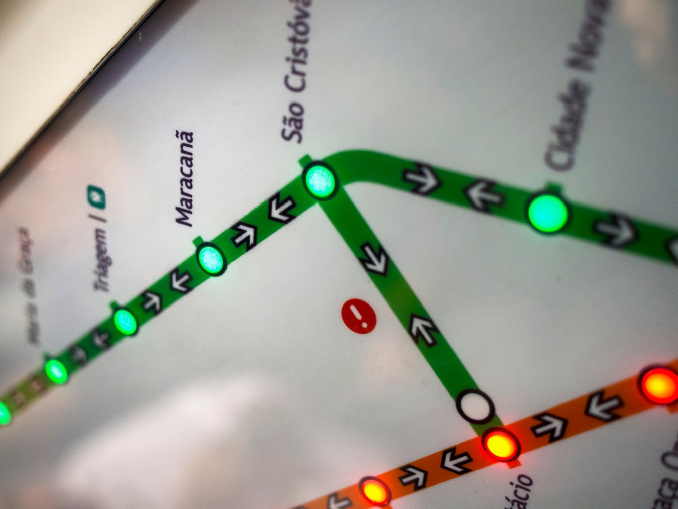 Painting New Lines: Maximizing Color Difference in Metro Maps ...
