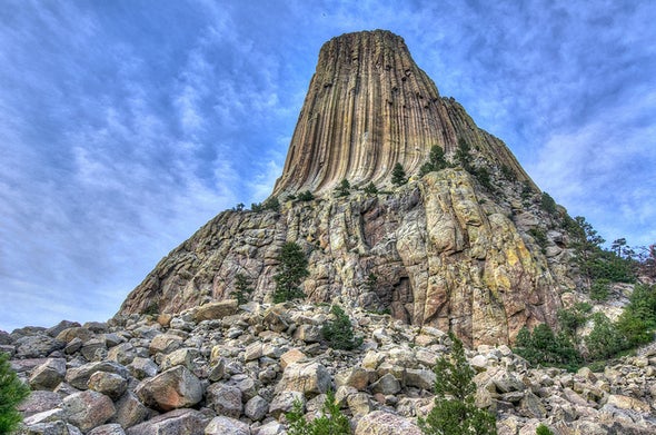 Volcanic Activity, Not Giant Bears, Created Enigmatic Devils Tower ...