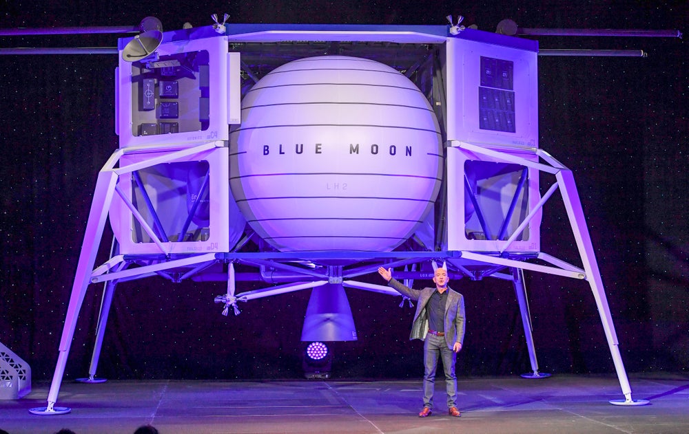 Blue Origin Unveils "Blue Moon," Its Big Lunar Lander | Scientific American