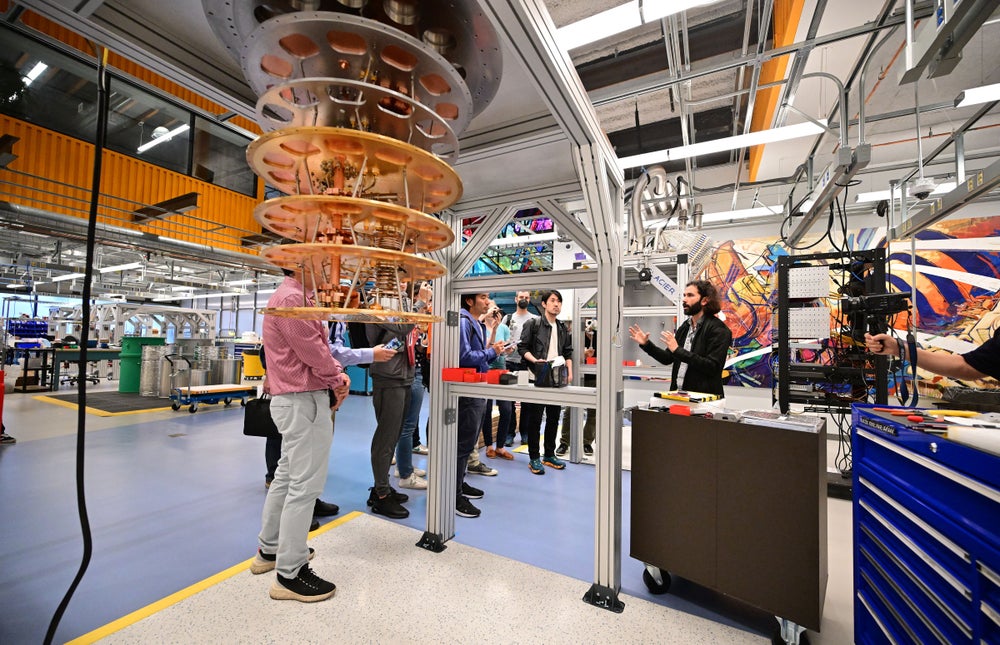 Google's Quantum Computer Hits Key Milestone by Reducing Errors ...