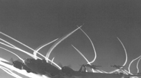World War II Bomber Contrails Show How Aviation Affects Climate ...