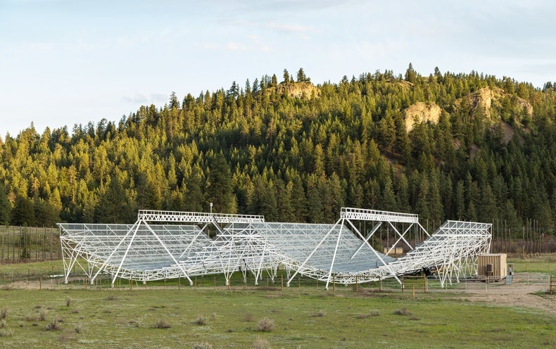 Record-Breaking Signal May Help Solve the Mystery of Fast Radio Bursts ...