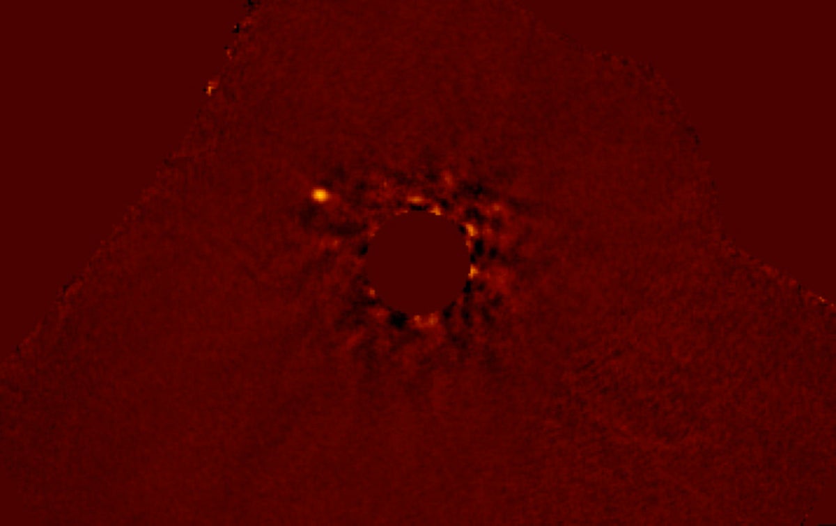 Captured World: Rare Direct Image Reveals "Super-Jupiter" Orbiting a ...