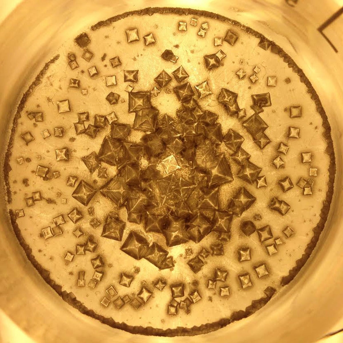 How Science Determined the Structure of Solids [Time Line] | Scientific ...