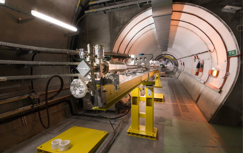 CERN's Pioneering Mini-Accelerator Passes First Test - Scientific American