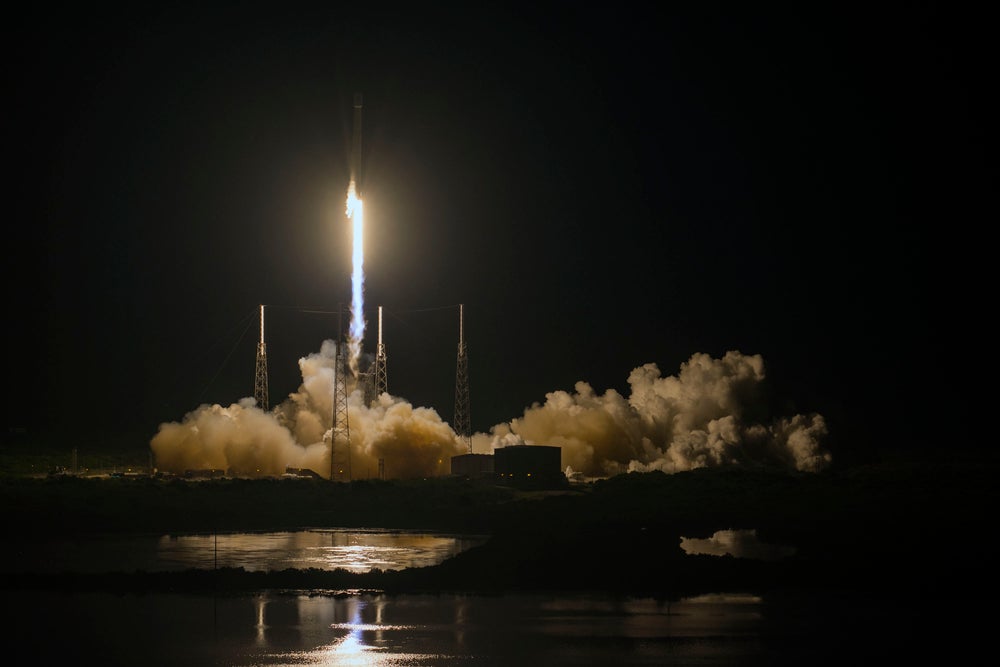 A Sixth Success! SpaceX Again Lands Rocket on a Ship at Sea ...
