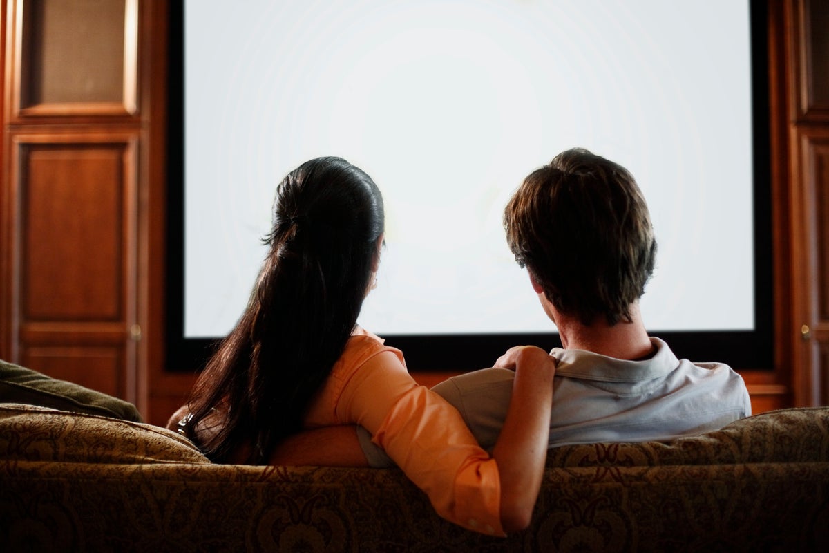 The Hidden Relationship Benefits of Binge-Watching | Scientific American