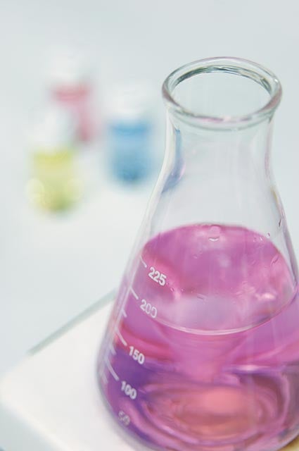 Mixing 2 Incompatible Chemicals in 1 Pot - Scientific American